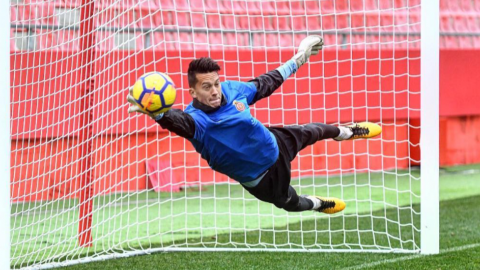 Polak grał w rewelacji La Liga. "Nie mieliśmy nawet boiska" | TVP SPORT