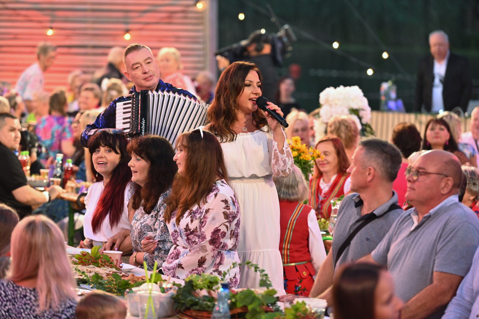 „Biesiada weselna”, czyli przeboje na parkiet i zabawa do rana ...