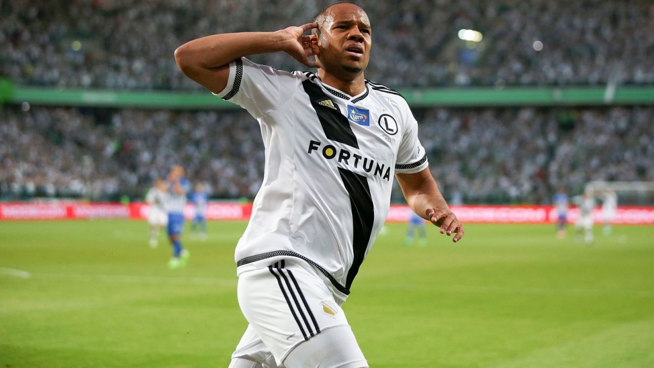 Odjidja-Ofoe zostanie w Legii? "Możemy dać milion" (sport.tvp.pl)