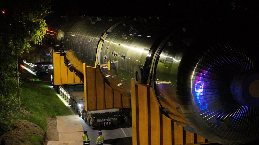 Największy i najcięższy element powstającego kompleksu Olefiny III ...