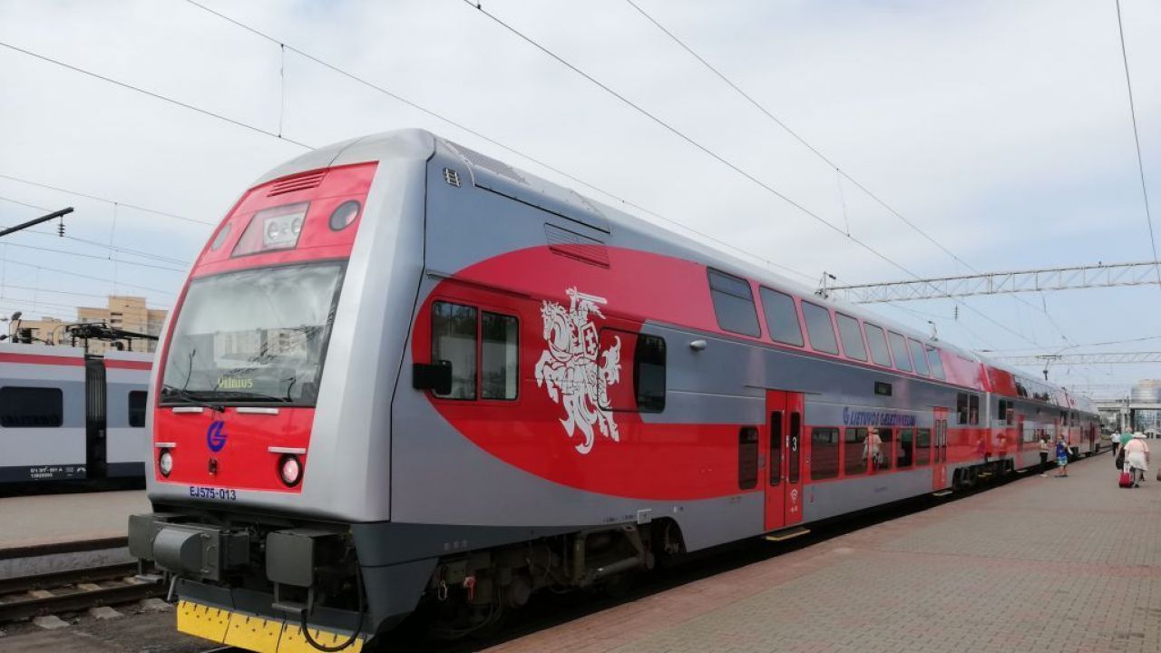 Lithuania examines Belarus' proposal to restore passenger rail service