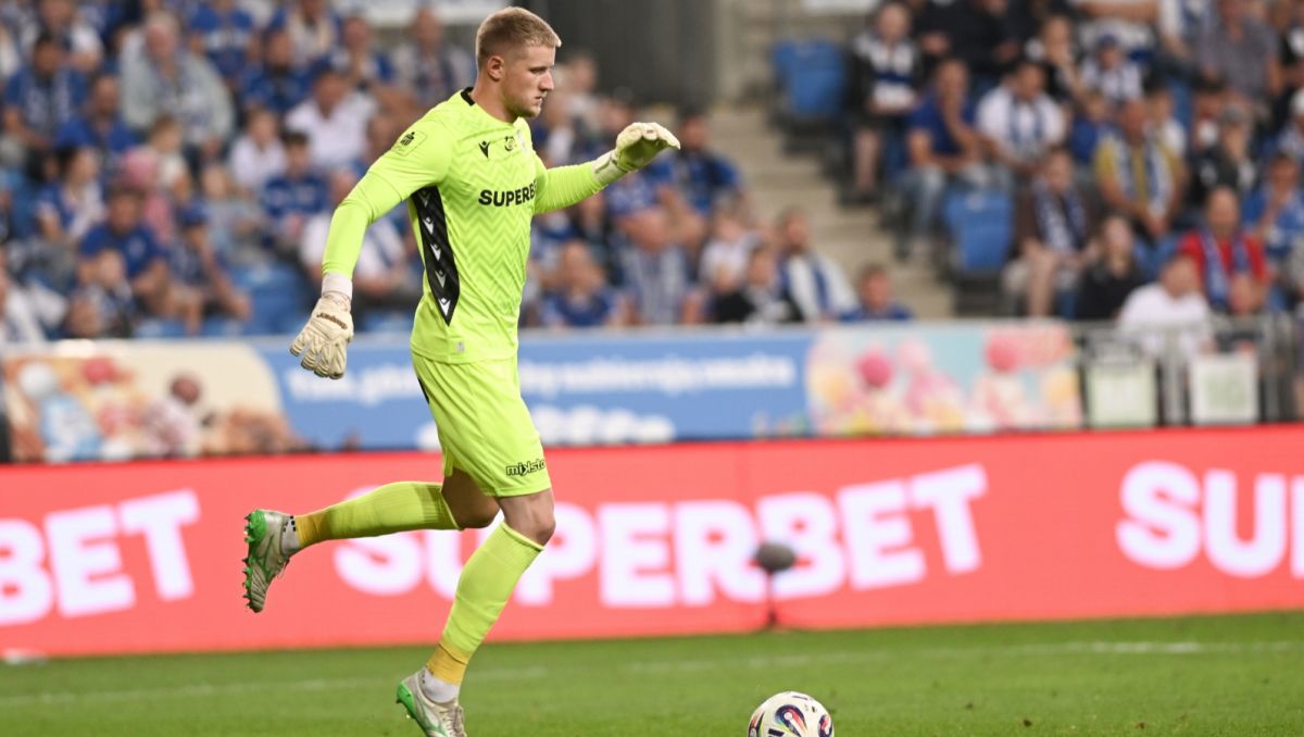 Lech Poznań wygrał z Górnikiem Zabrze w Ekstraklasie. Bartosz Mrozek ...