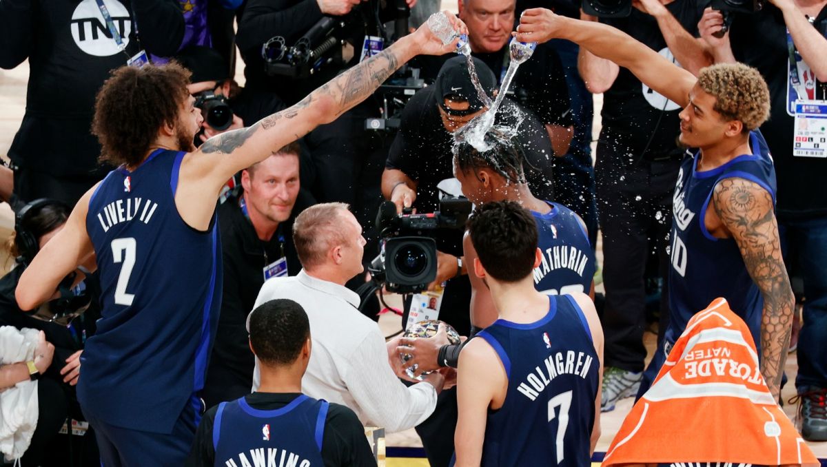 Koledzy błysnęli, Sochan mógł się cieszyć. Polak w najlepszej drużynie ...