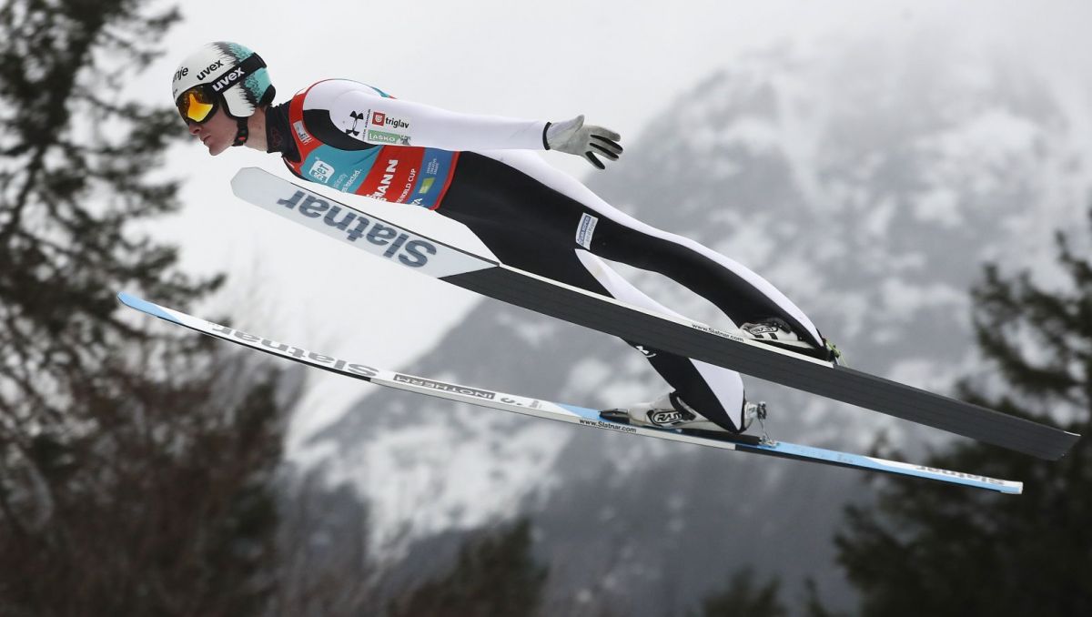 Domen Prevc pobił oficjalny rekord świata w długości lotu! | TVP SPORT