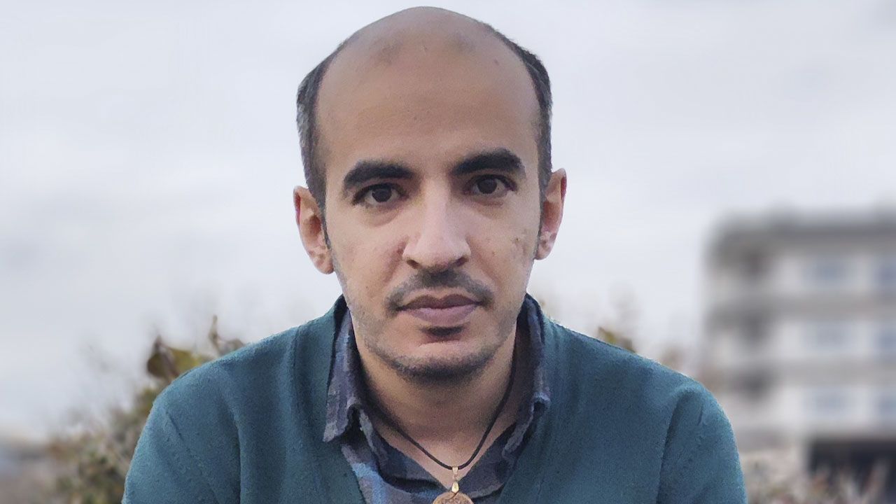 Iran: Bloger skazany na 12 lat więzienia za jedną kropkę pod tweetem ...