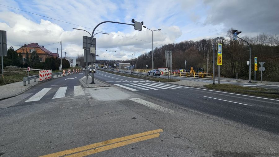 Utrudnienia na Zakopiance w Mogilanach. Rozpoczyna się budowa kładki dla pieszych