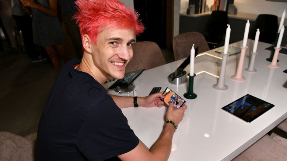 Sukces bez twarzy. Milionowe zarobki streamerów | TVP SPORT