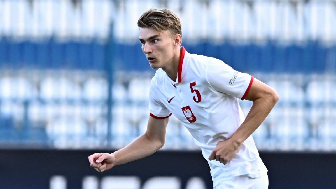 Kacper Potulski zagrał w pierwszej drużynie Mainz. Chwalą go trenerzy i ...