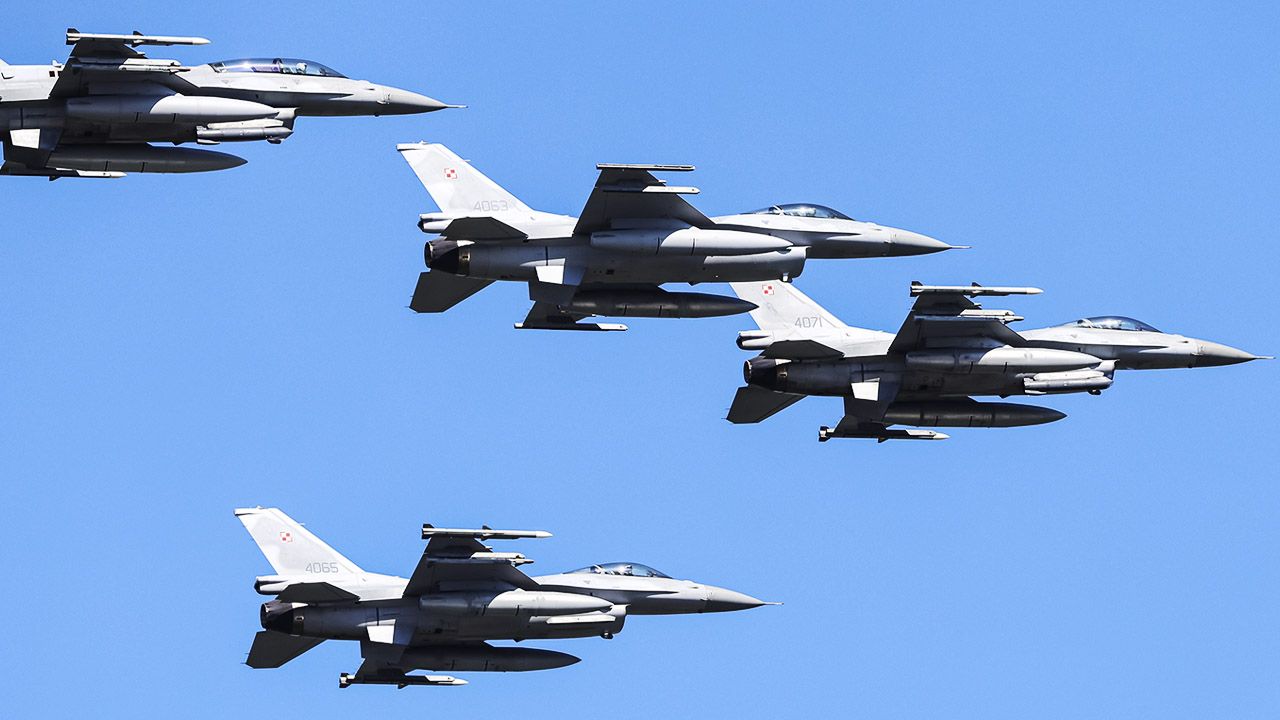 Ostrzał lotnictwa rosyjskiego w nocy z 7 na 8 lipca i w poniedziałek 8 ...